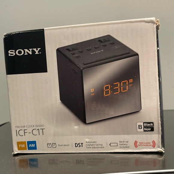 Sony | Other | New Sony Icfc Radio Alarm Clock Black | Poshmark